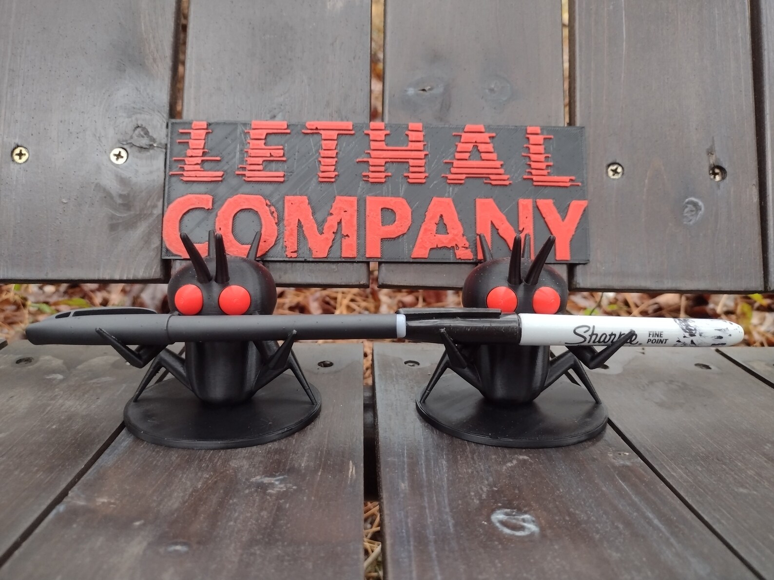 Lethal Company Hoarding Bug Pen Holder Figure Desk Decoration - Etsy