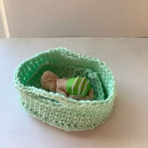 Mini Moses Bed W/baby - Etsy