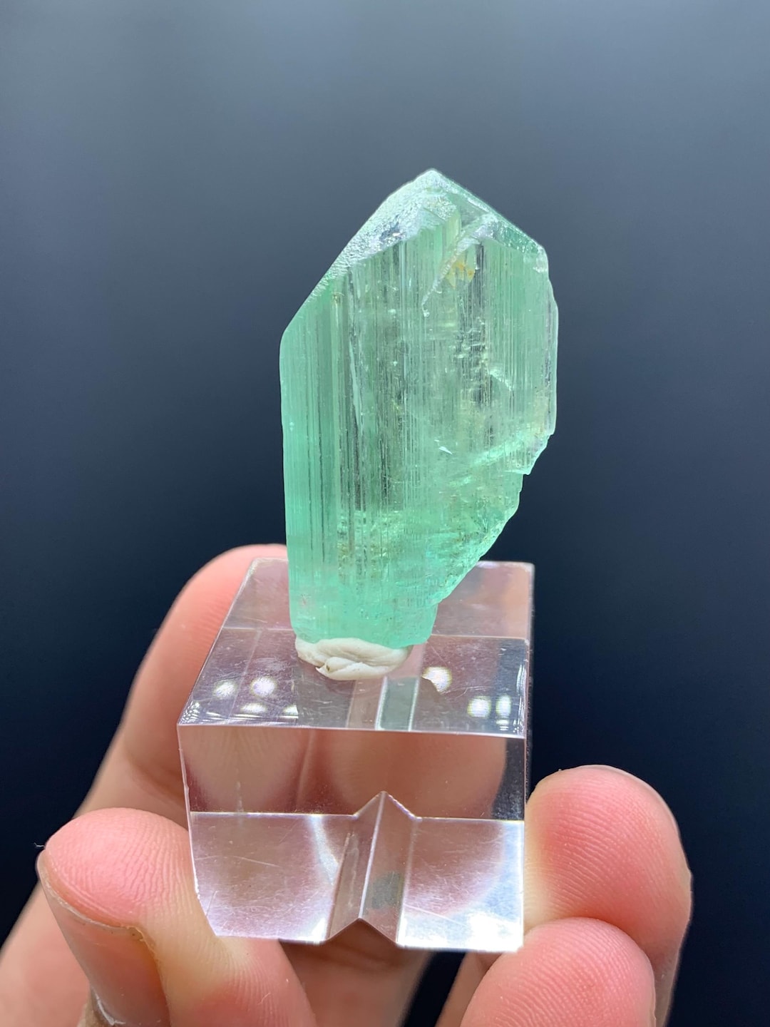 Hiddenite Kunzite Crystal From Afghanistan Mine , Green Kunzite ...