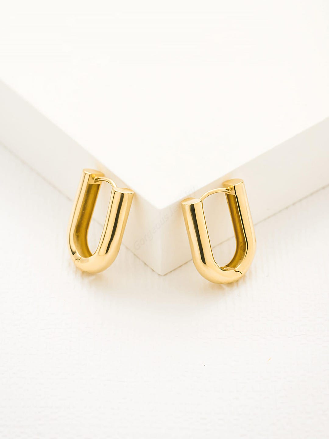 14K Gold U-shaped Letter Hoop Earrings for Women, Light Gold Polished ...