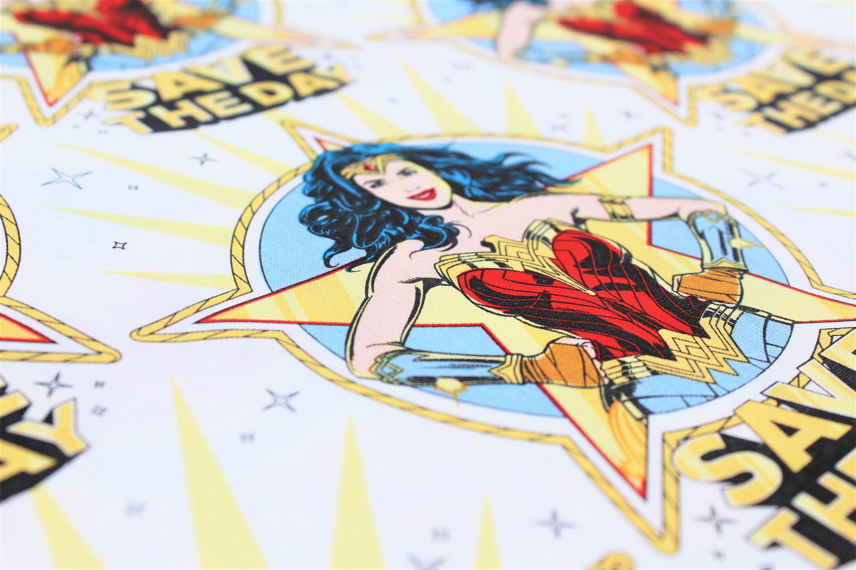 Wonder Woman Fat Quarter 18 X 21 100% Cotton DC Comics Fabric, Craft ...