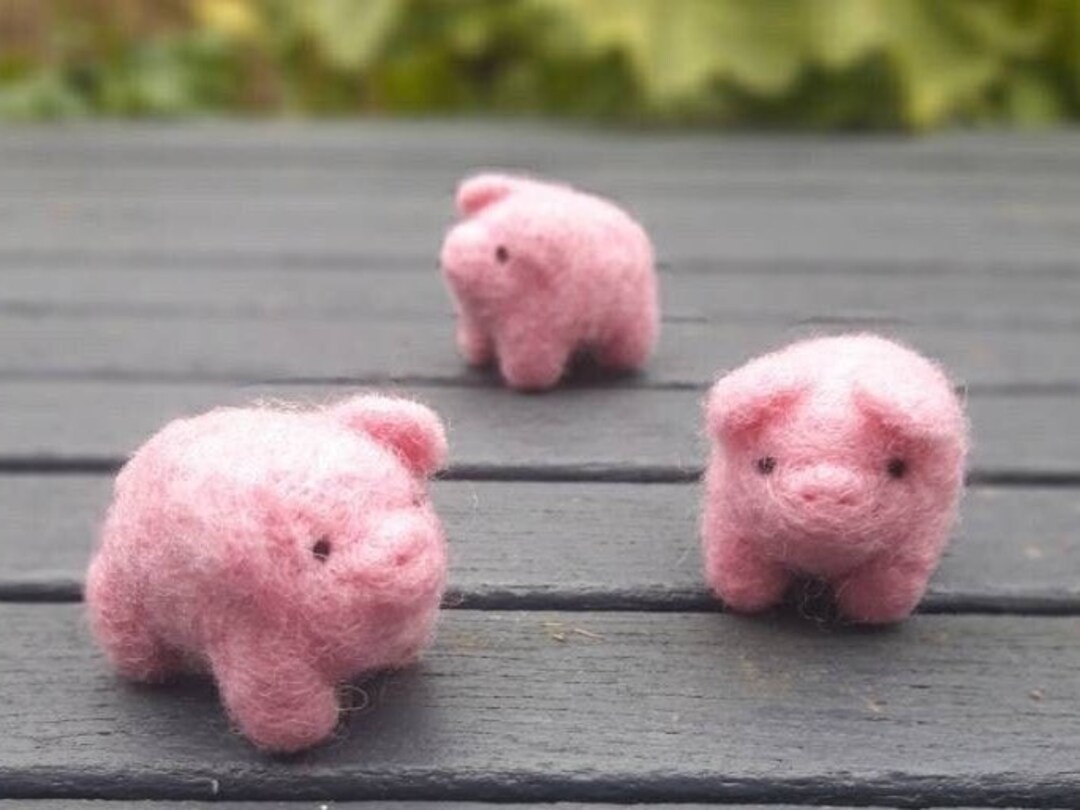 Miniature Tiny Little Pig Gift Piggy Keyring Token Present Birthday ...