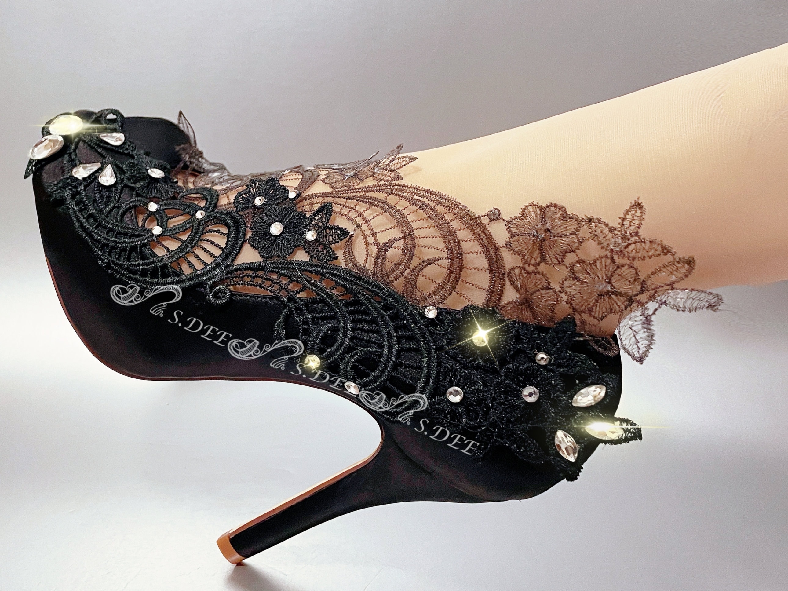 Black Gothic Wedding Shoe for Bride, Bridal Shadow Embellished Lace ...
