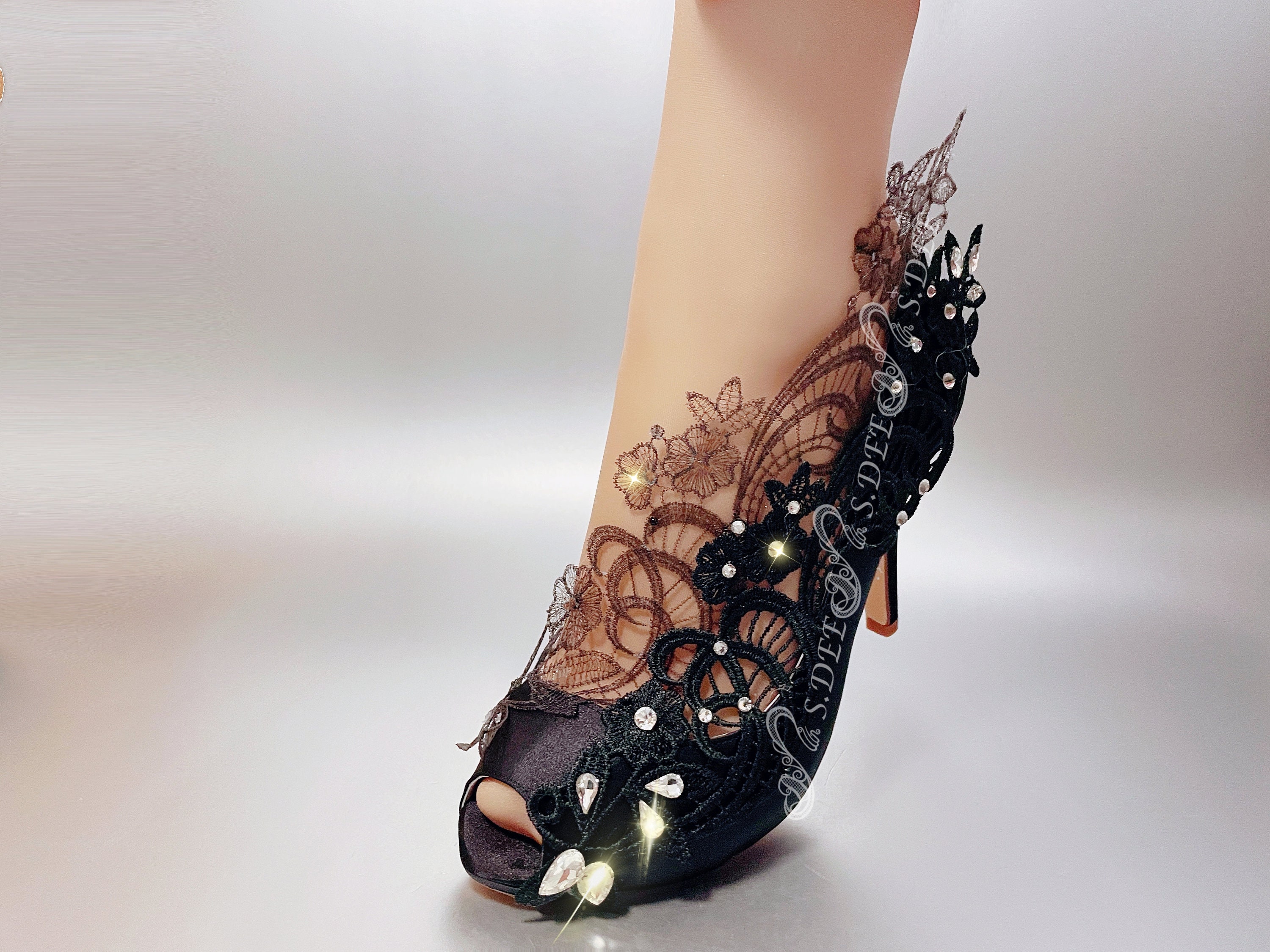 Black Gothic Wedding Shoe for Bride, Bridal Shadow Embellished Lace ...