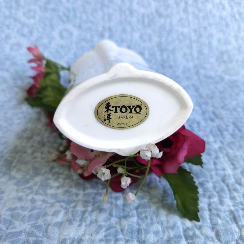 Vintage Toyo Sakura Hand Painted and Signed Japanese Porcelain Vase - Etsy