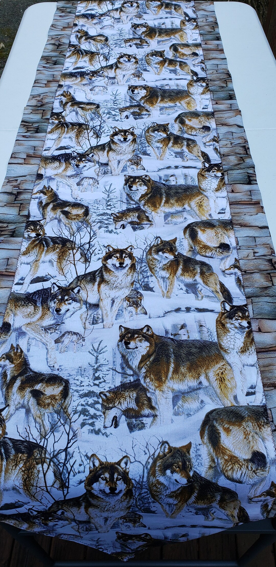Wolf Table Runner, Dining Table Runner, Buffet Runner, Kitchen Table ...