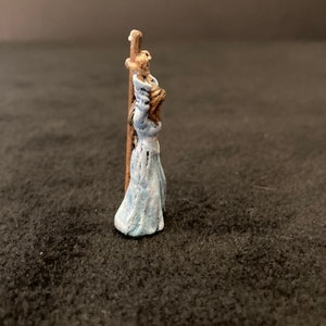 Bound Captive / Painted 28mm Miniature Scatter Terrain for Dungeons and ...