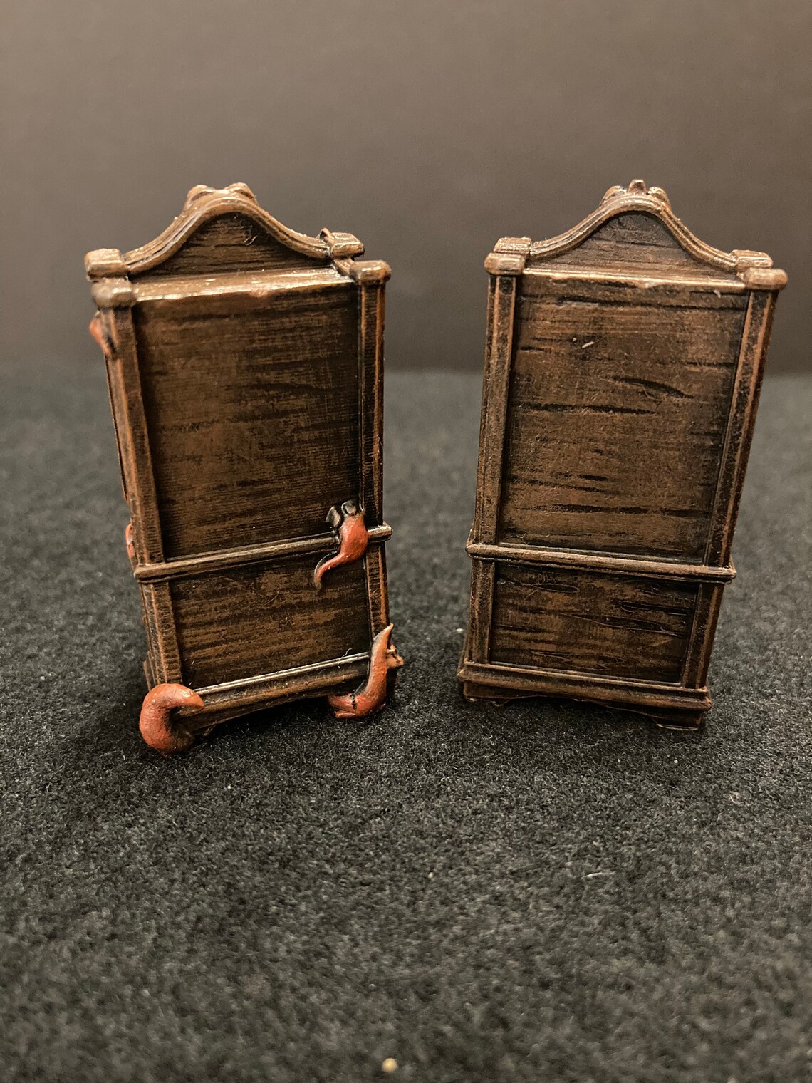 Mimic Wardrobe by Epic Miniatures / Painted 28mm scale | Etsy