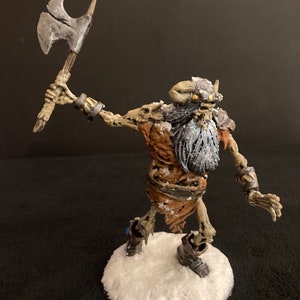 Frost Giant Skeleton by Wizkids Nolzur’s Marvelous Miniatures / Painted ...