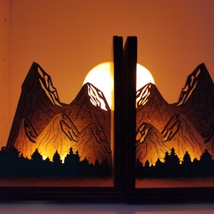 Pair of LED Mountain Forest Wooden Bookends - Nightlight - Bookshelf ...