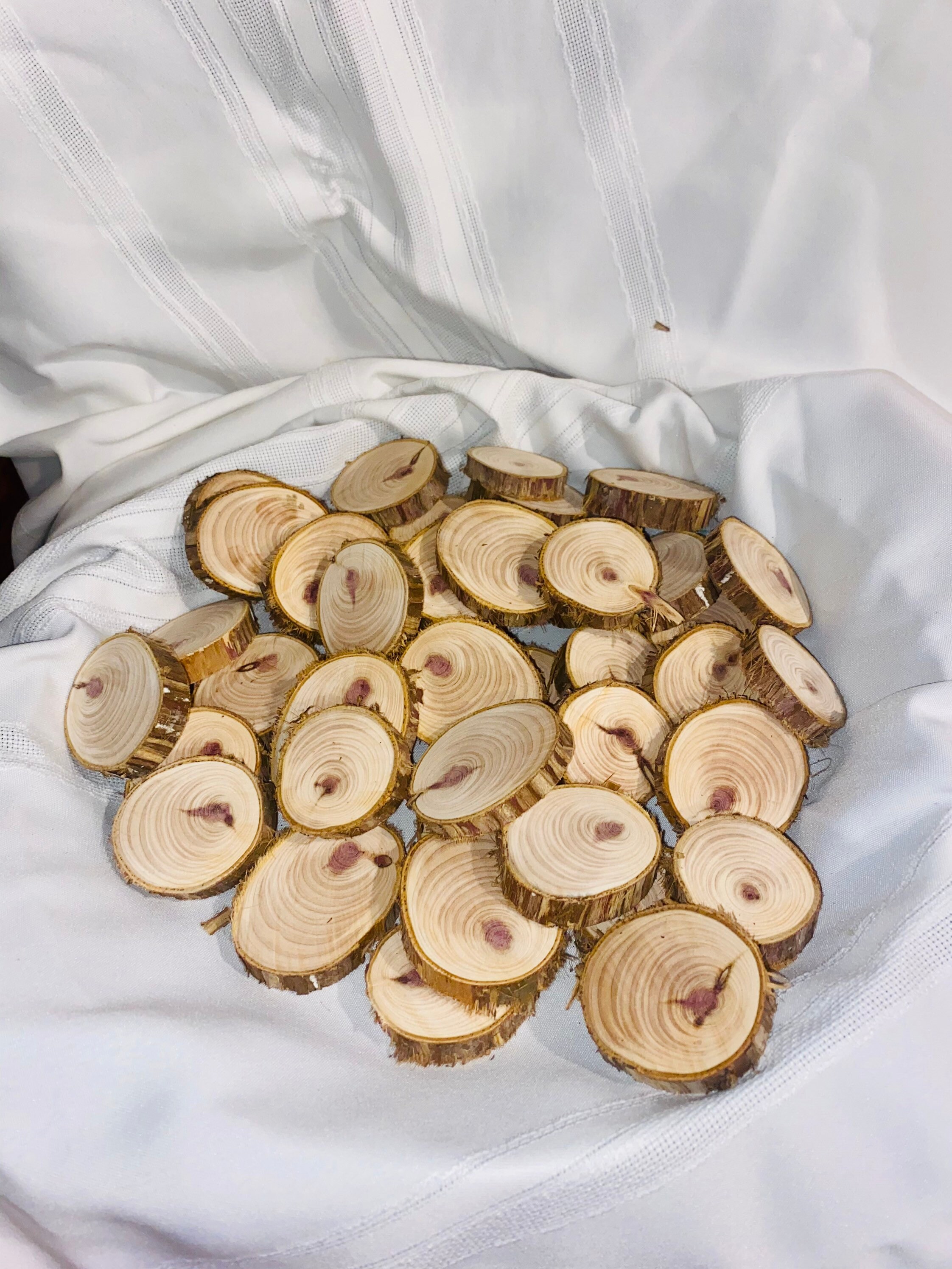 Natural Edge Cedar Craft Rounds Small 1 1/2 Diameter - Etsy