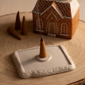Gingerbread House Incense Cone Burner / Autumn 2024 Gingerbread Home ...