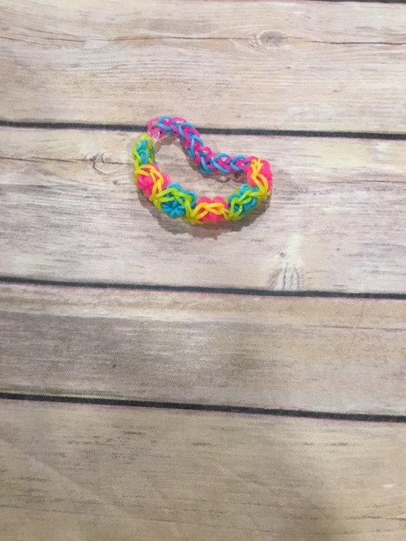 Rainbow Loom Flower Bracelet
