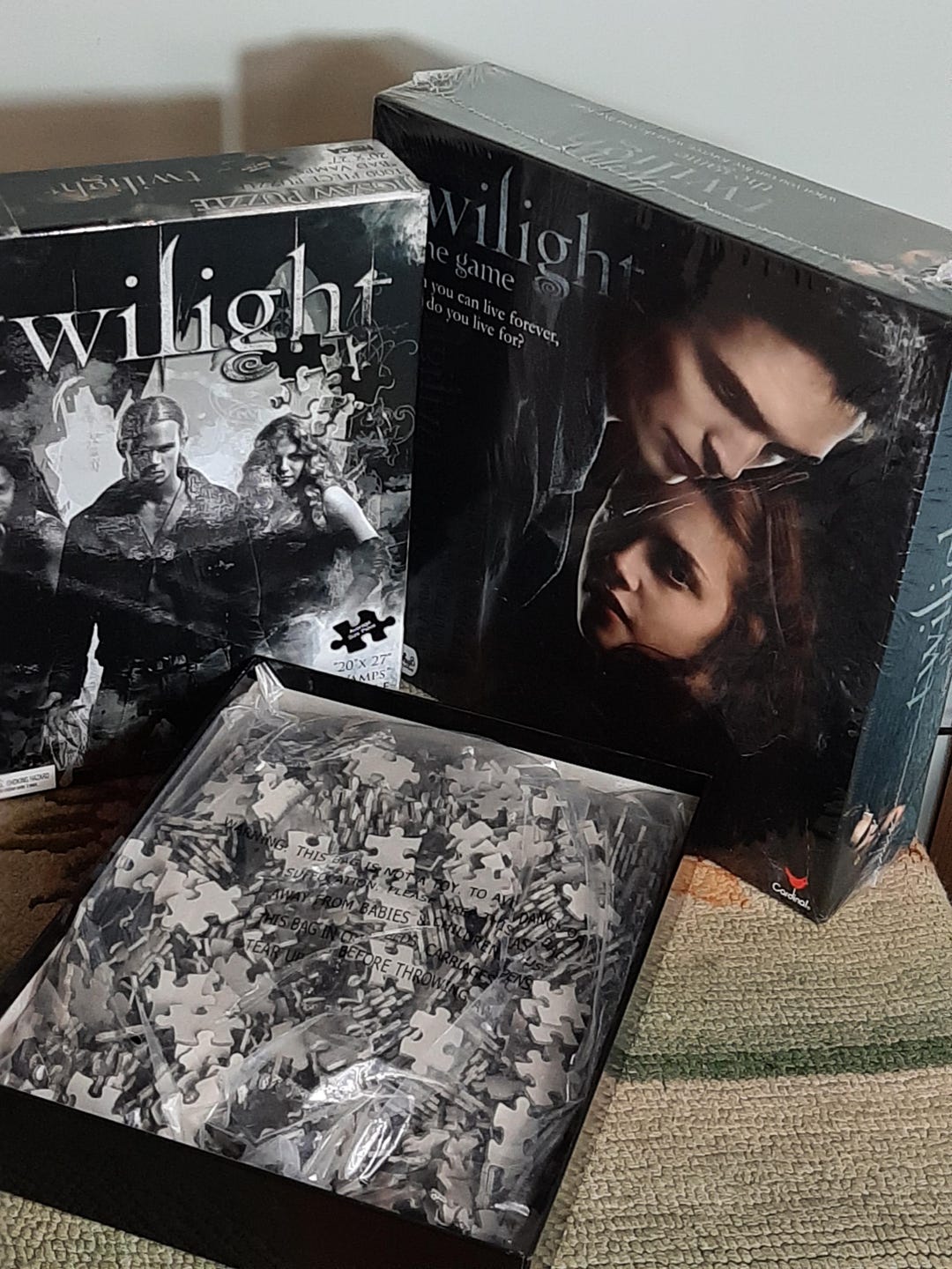 Twilight Bad Vamps Jigsaw Puzzle Twilight the Game Boardgame Gift Set ...