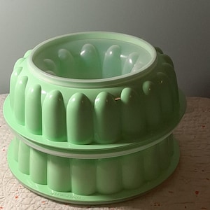 Vintage Tupperware Mint Green Jello Mold Salad Mold Aspic Mold 3 Piece ...
