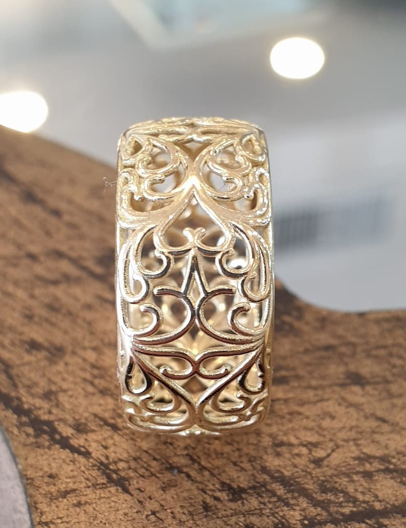 18K Filigree Wedding Band Yellow Gold Unique Wedding Ring Vintage Style ...