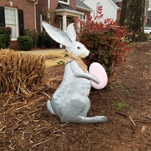 Metal Easter Bunny Decor, Indoor Outdoor Standing Spring Bunny Easter ...
