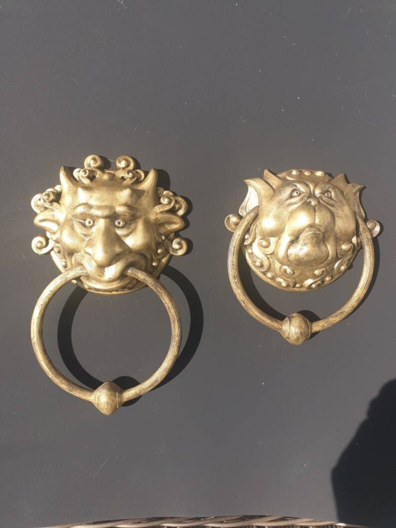 Labyrinth door knocker functional and metal look Rich in | Etsy