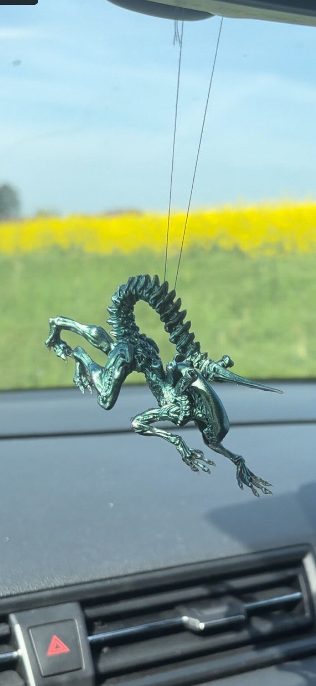 Rearview Mirror Pendant - Color-changing Xenomorph - Alien -H.R. Giger ...