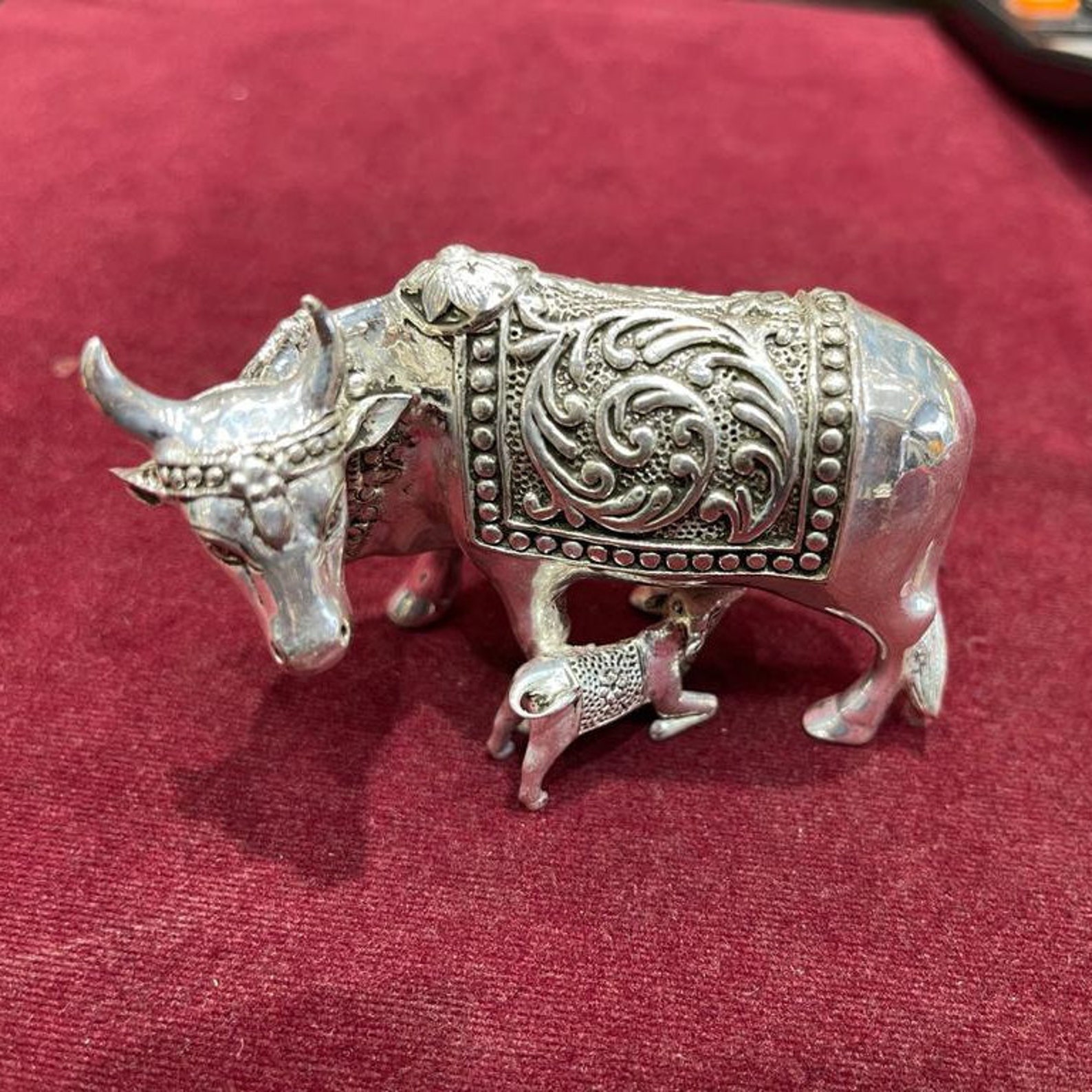 Kamdhenu Cow and Calf Idol • Sacred Indian Decor - Etsy