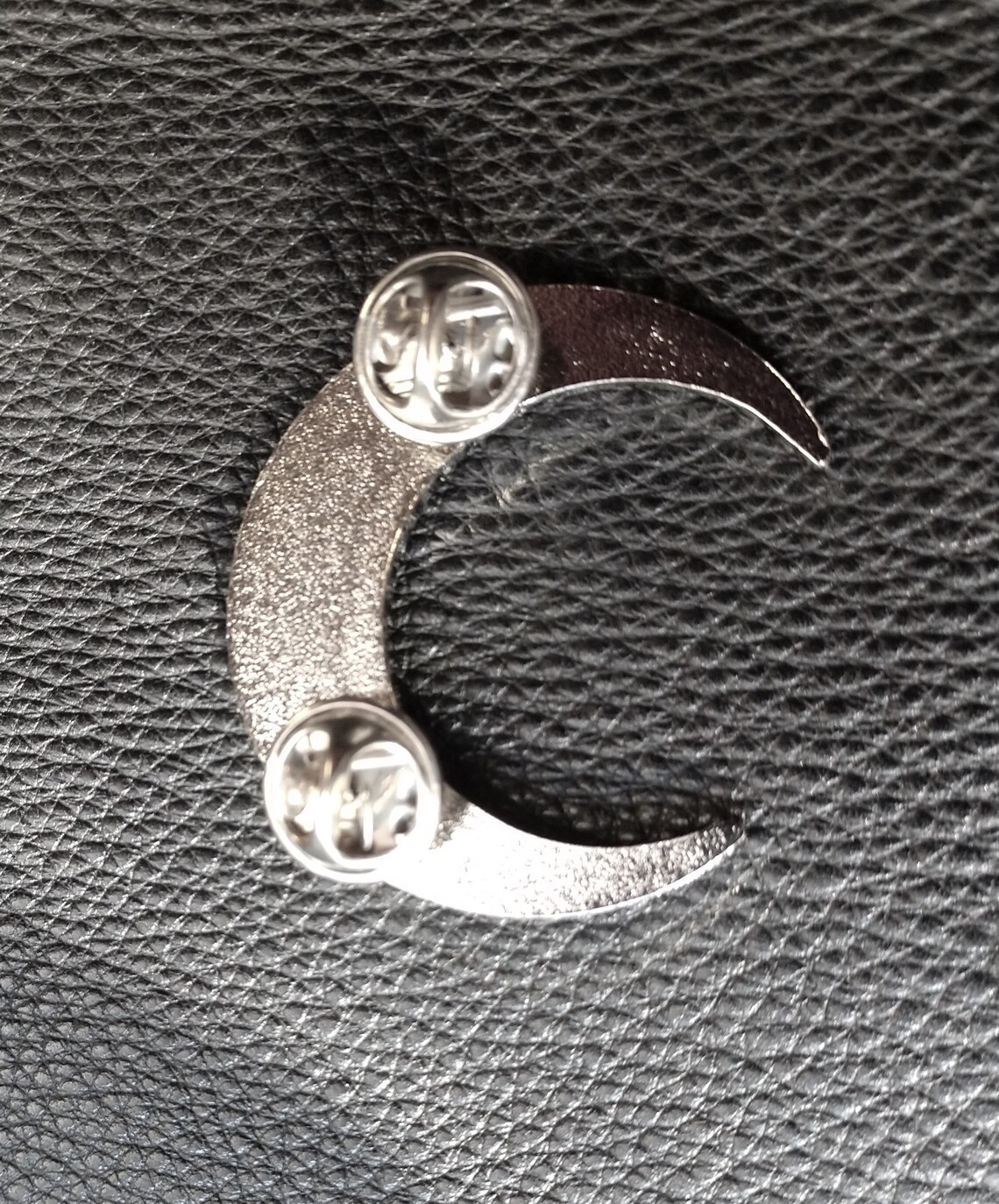 Celtic Knotwork Moon Shaped Enamel Pin - Etsy