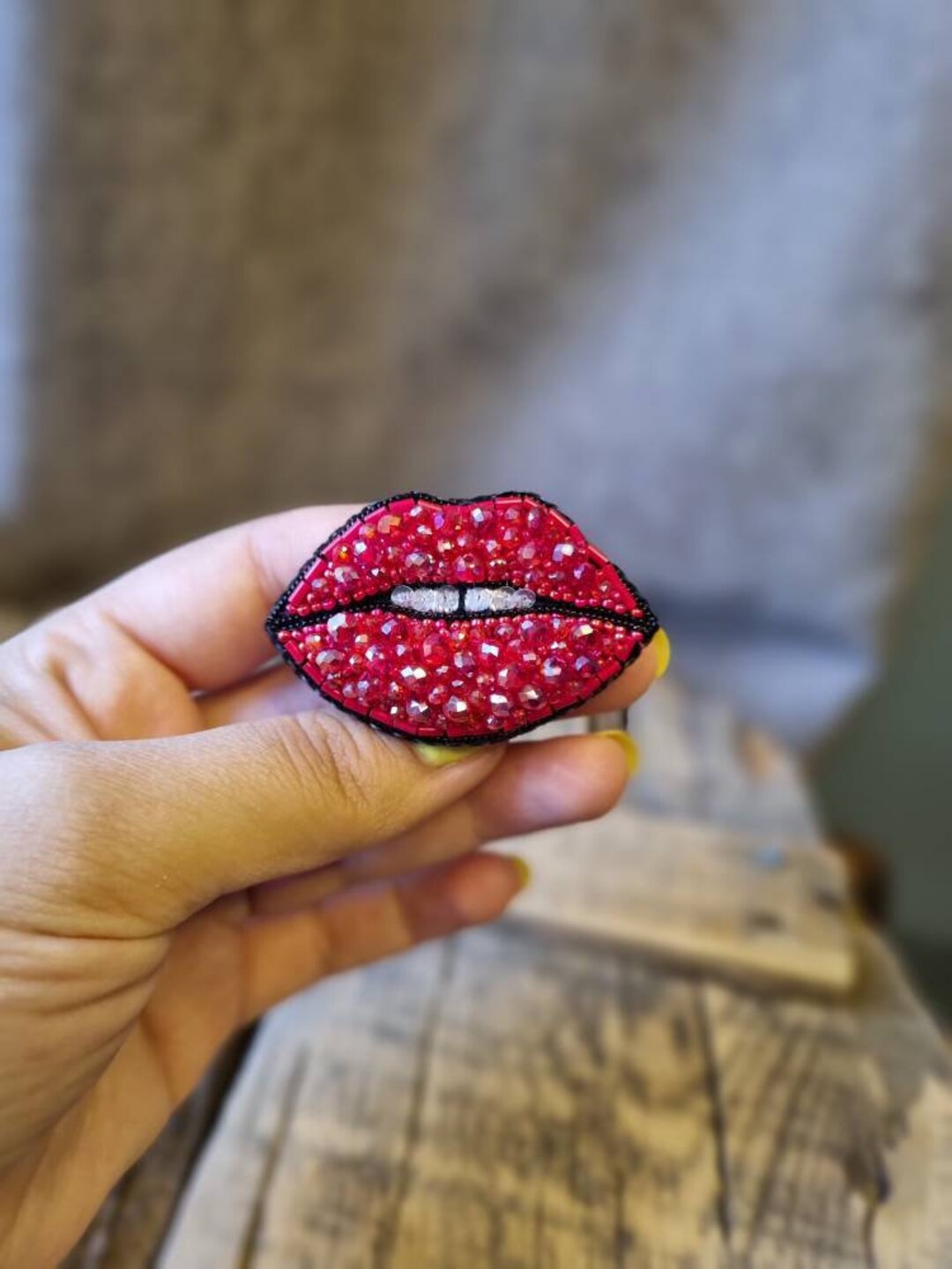 Crystal Lip Brooch, Sparkly Beaded Brooch, Red Lip Pin,gift for ...