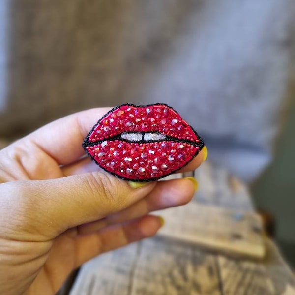 Lips Pin - Etsy