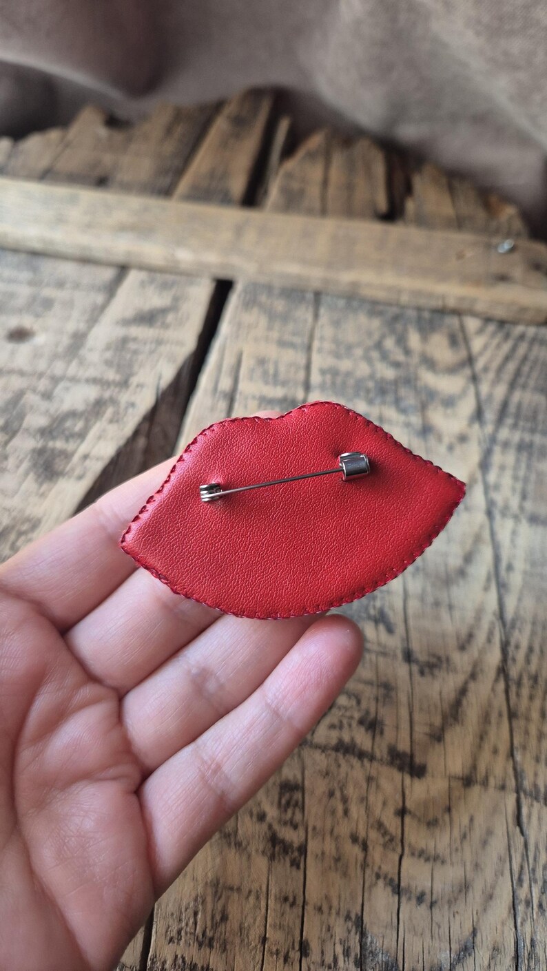 Red Lips Brooch, Handmade Beaded Lip Pin, Valentine’s Gift - Etsy