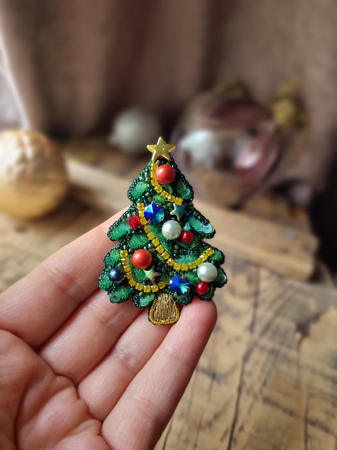Festive Beaded Christmas Tree Brooch – Handcrafted Holiday Jewelry Gift ...