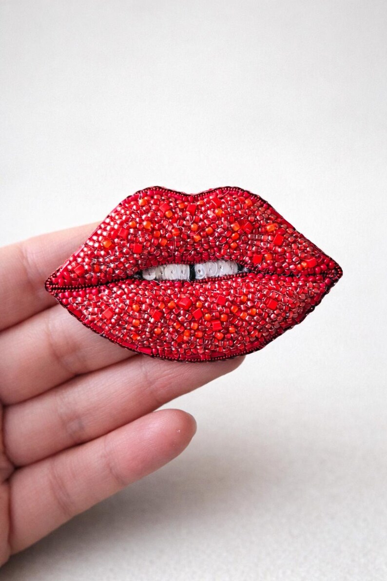 Red Lips Brooch, Handmade Beaded Lip Pin, Valentine’s Gift - Etsy