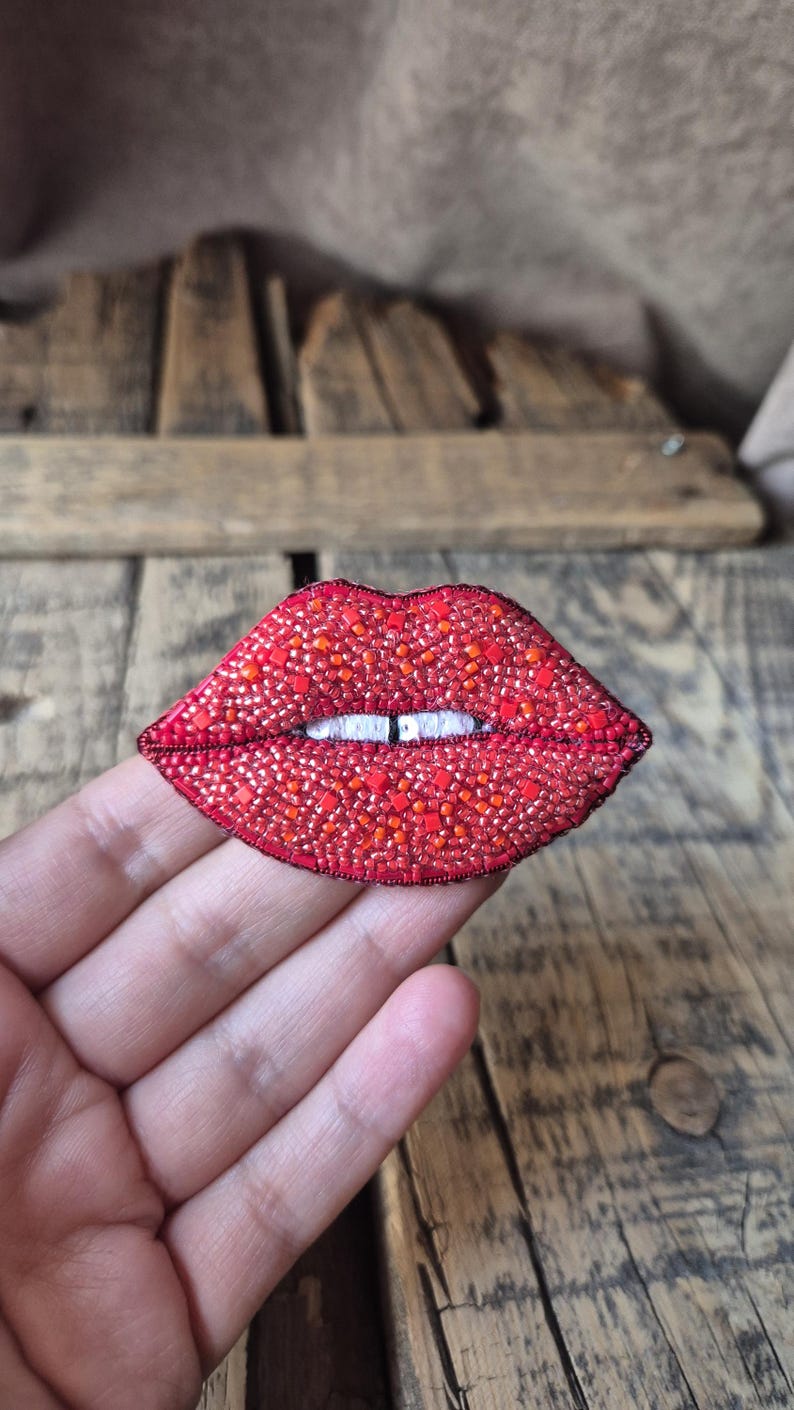 Red Lips Brooch, Handmade Beaded Lip Pin, Valentine’s Gift - Etsy