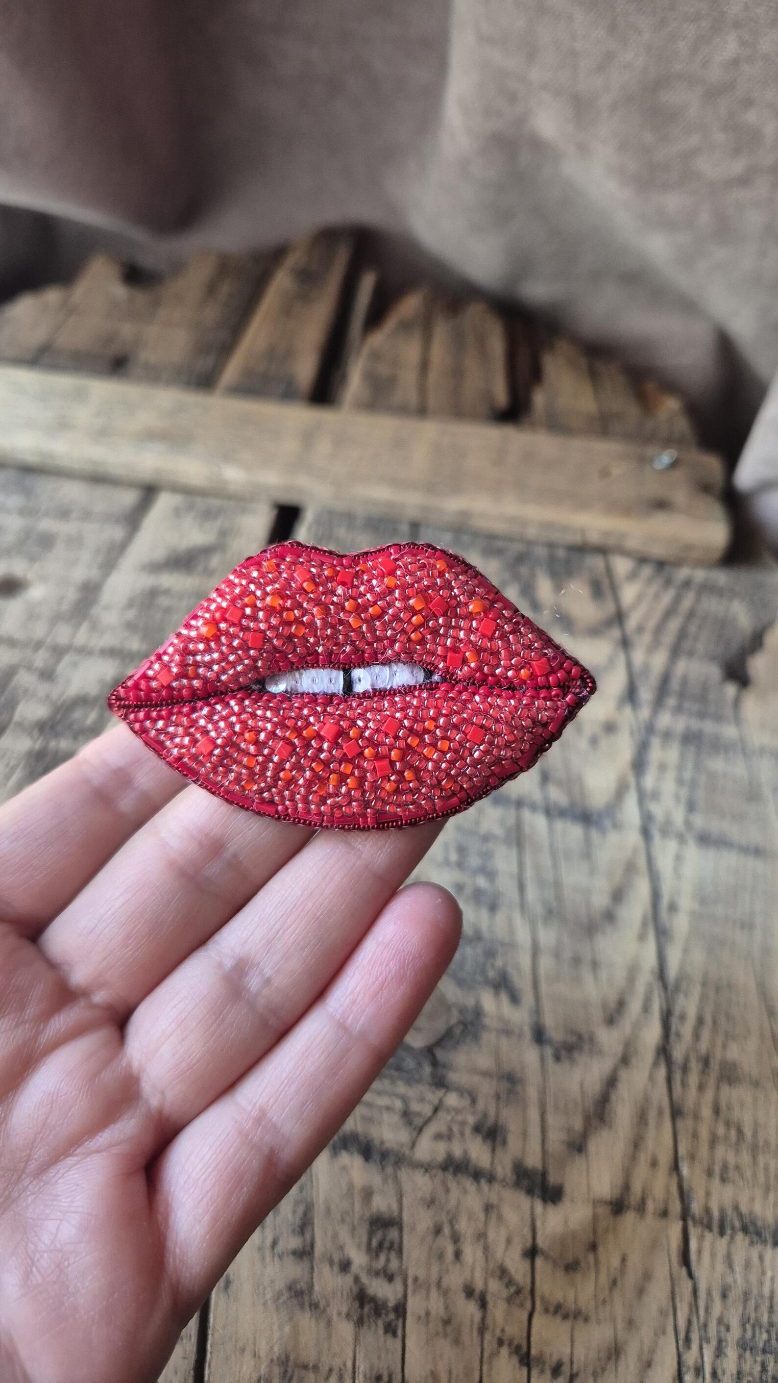 Red Lips Brooch, Handmade Beaded Lip Pin, Valentine’s Gift - Etsy