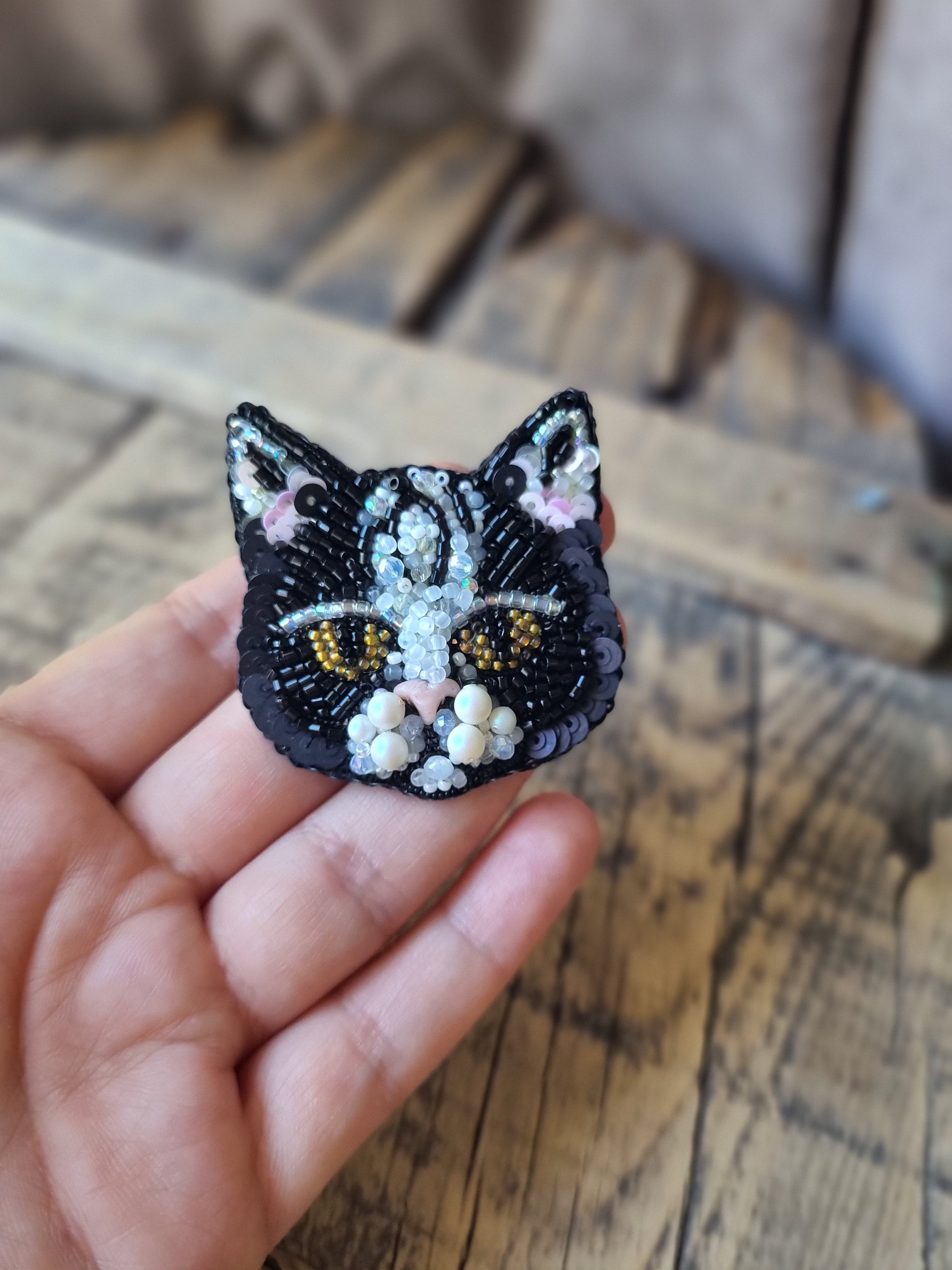 Handmade Beaded Cat Portrait Brooch Unique Jewelry Gift for Cat Lovers ...