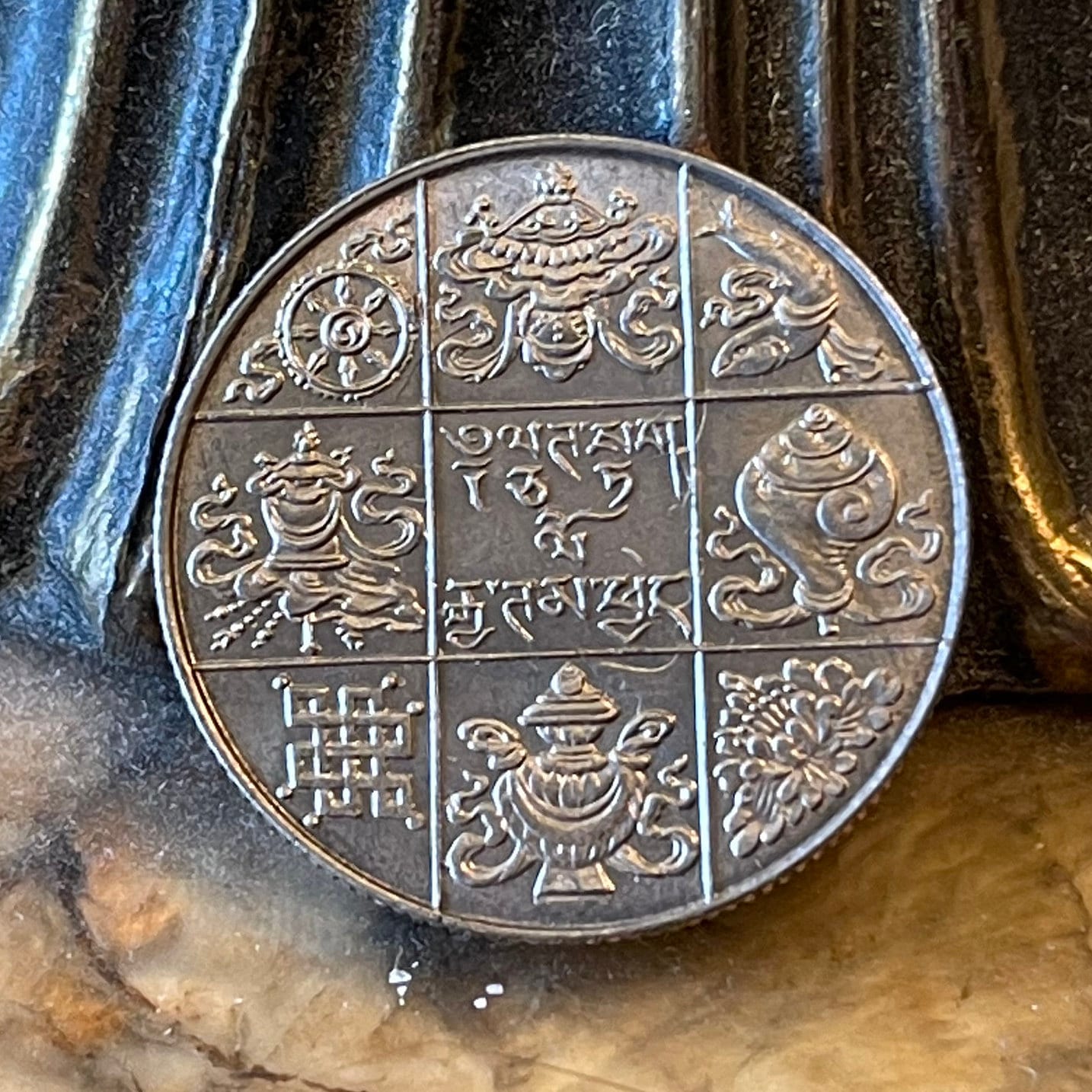 Buddha Symbols & King Jigme Dorji Wangchuck 1/2 Rupee Bhutan | Etsy
