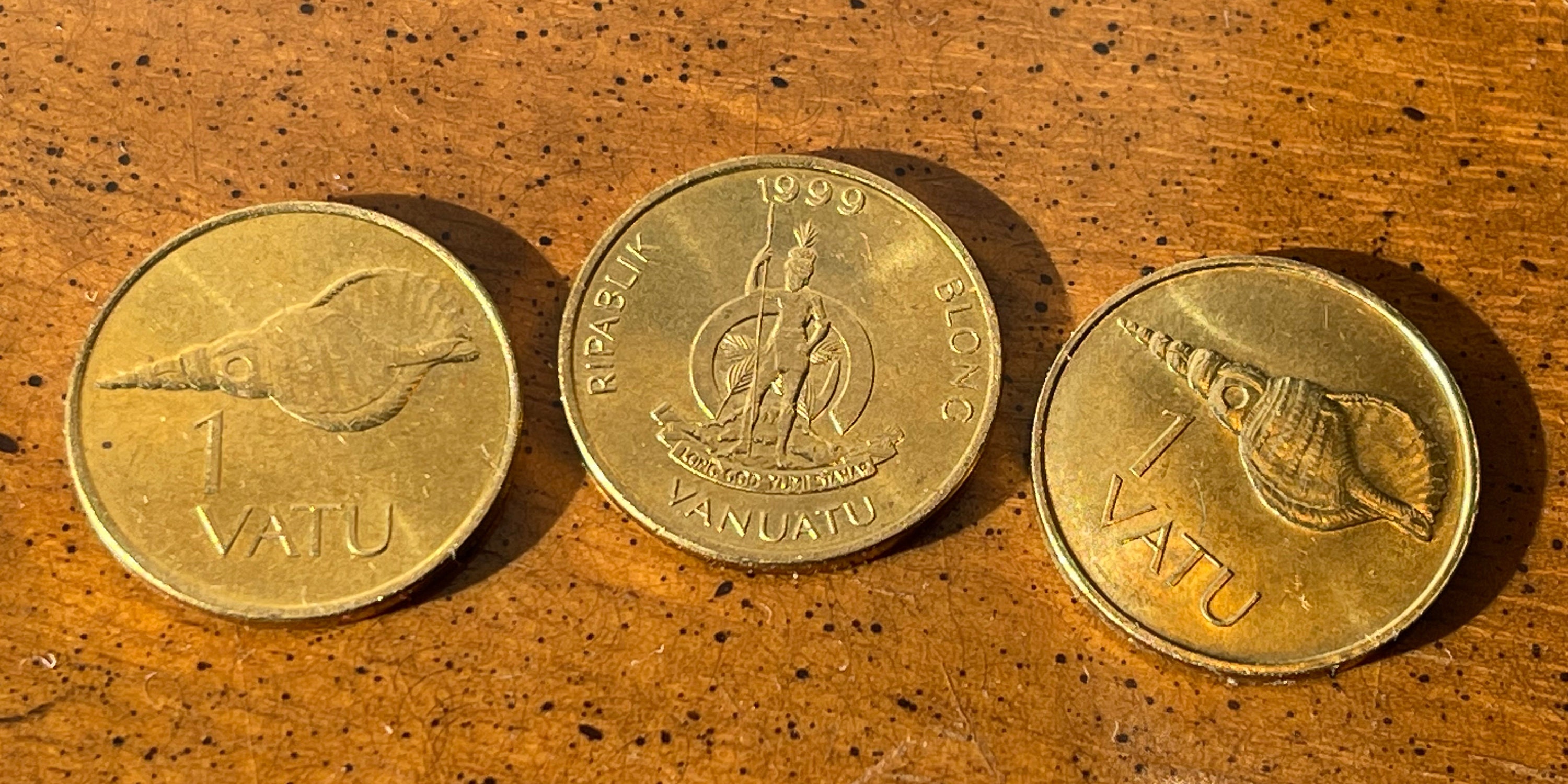 Triton Shell Trumpet 1 Vatu Vanuatu Authentic Coin Money for - Etsy UK