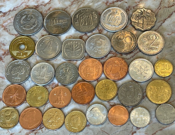 Guessing Game Set of 33 Coins: Challenge Friends to Be Fastest - Etsy