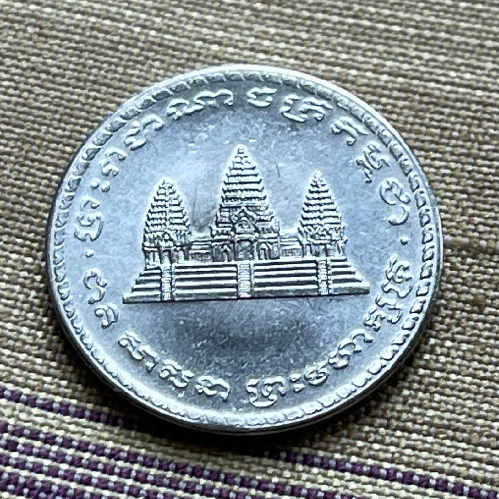 Angkor Wat 100 Riels Cambodia Authentic Coin Money for Jewelry - Etsy