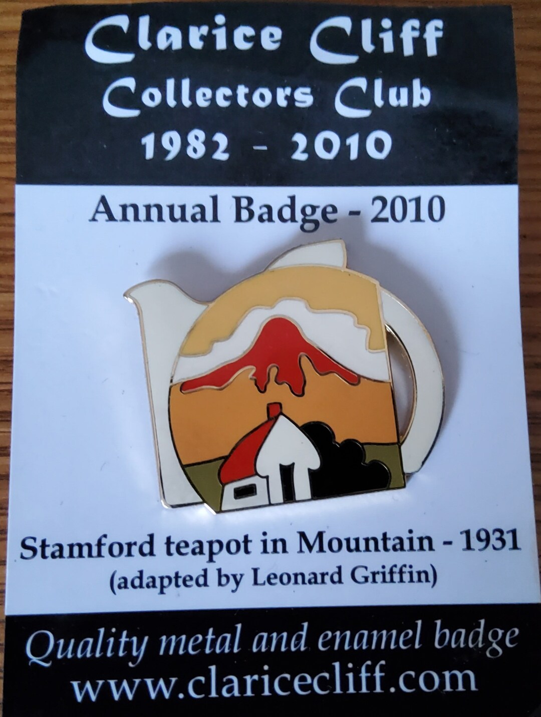 Clarice Cliff Colectors Club Badge 1982-2010.stamford Teapot - Etsy