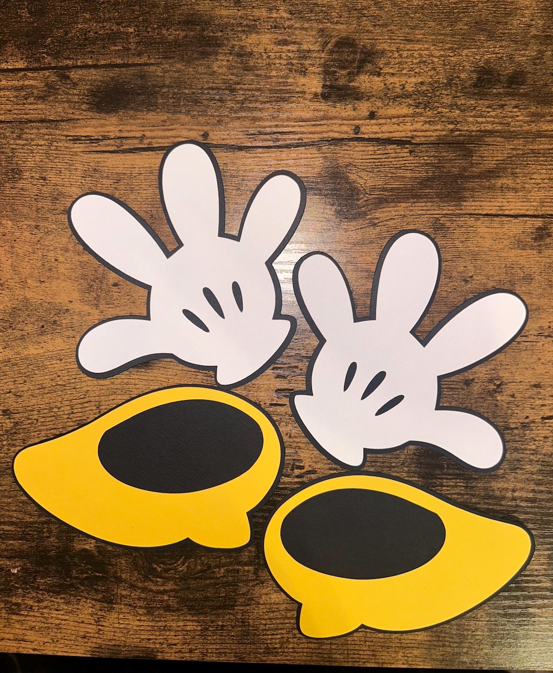 Minnie Mouse Hands and Heels - Etsy