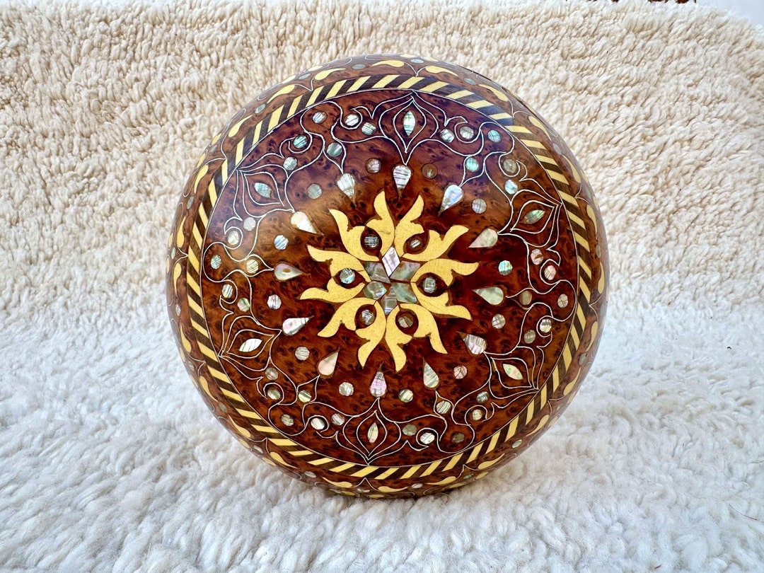 Moroccan Thuya Wood Jewelry Round Box 8x8in, Moroccan Wood Box ...