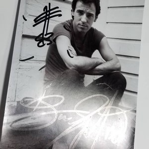 Bruce Springsteen Hand Signed Autographed Framed Photo + Guitar Pick ...
