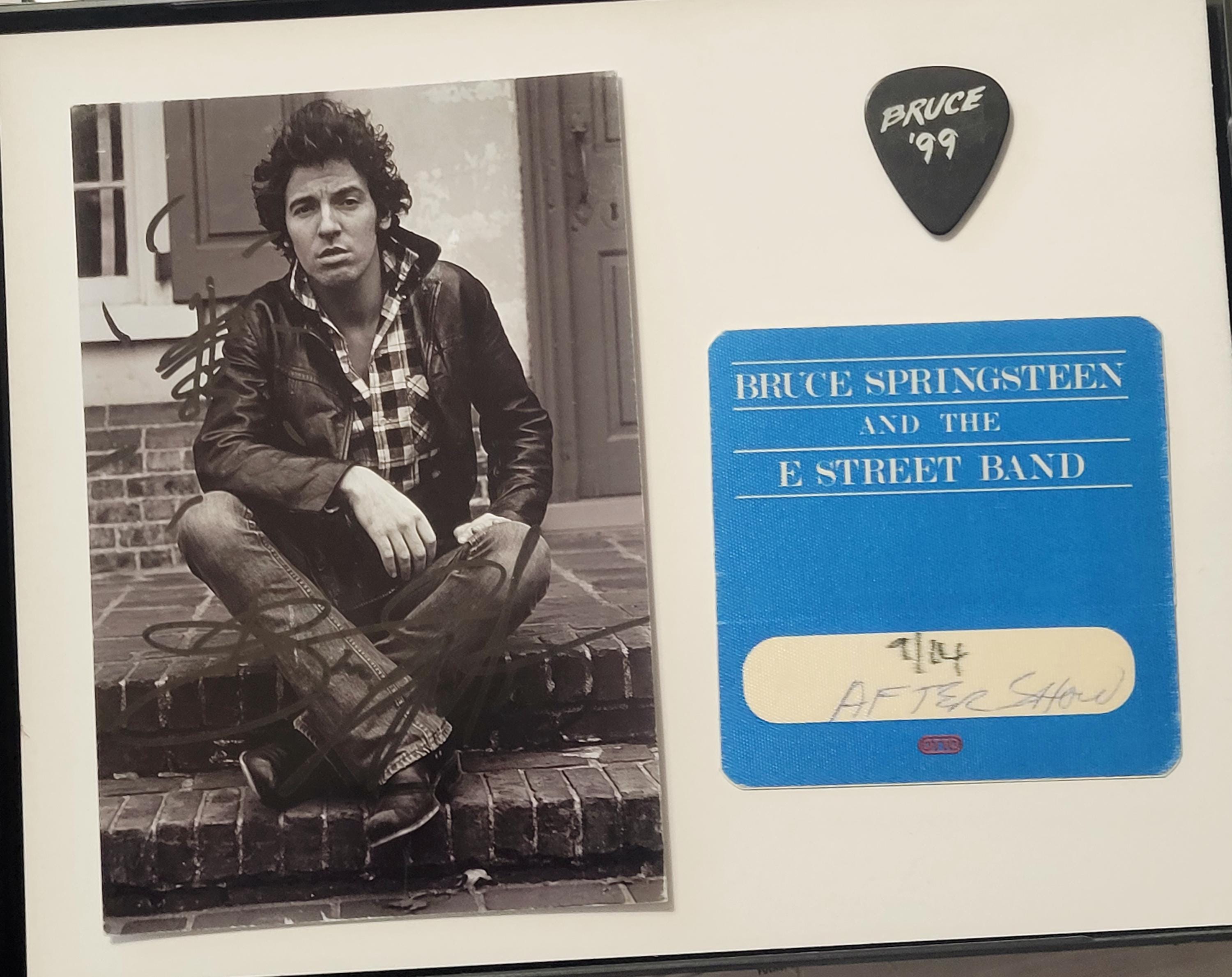 Bruce Springsteen Genuine Hand Signed Autographed Photo Display Guitar ...