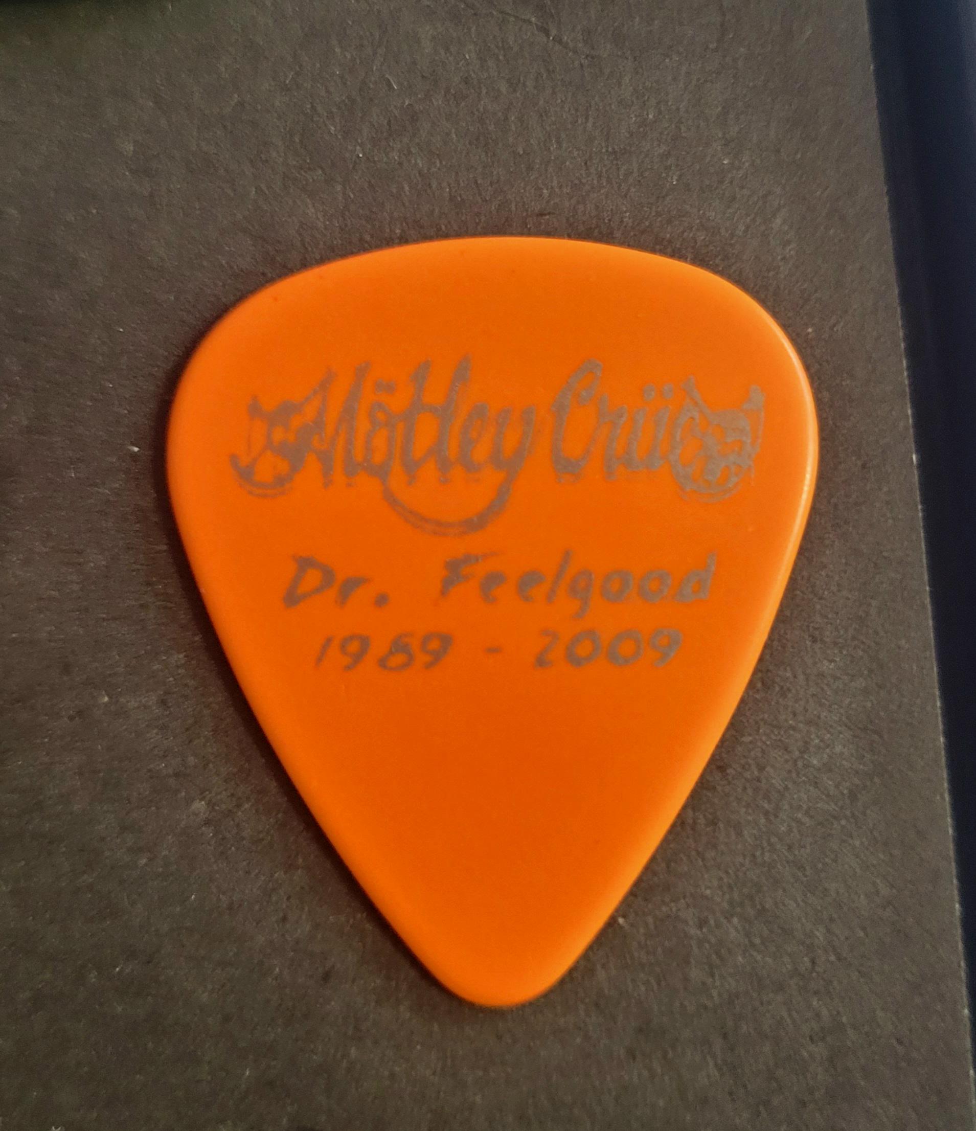 Nikki Sixx AM Motley Crue Lot 2 Guitar Pick + Vintage Pin Badge Framed ...