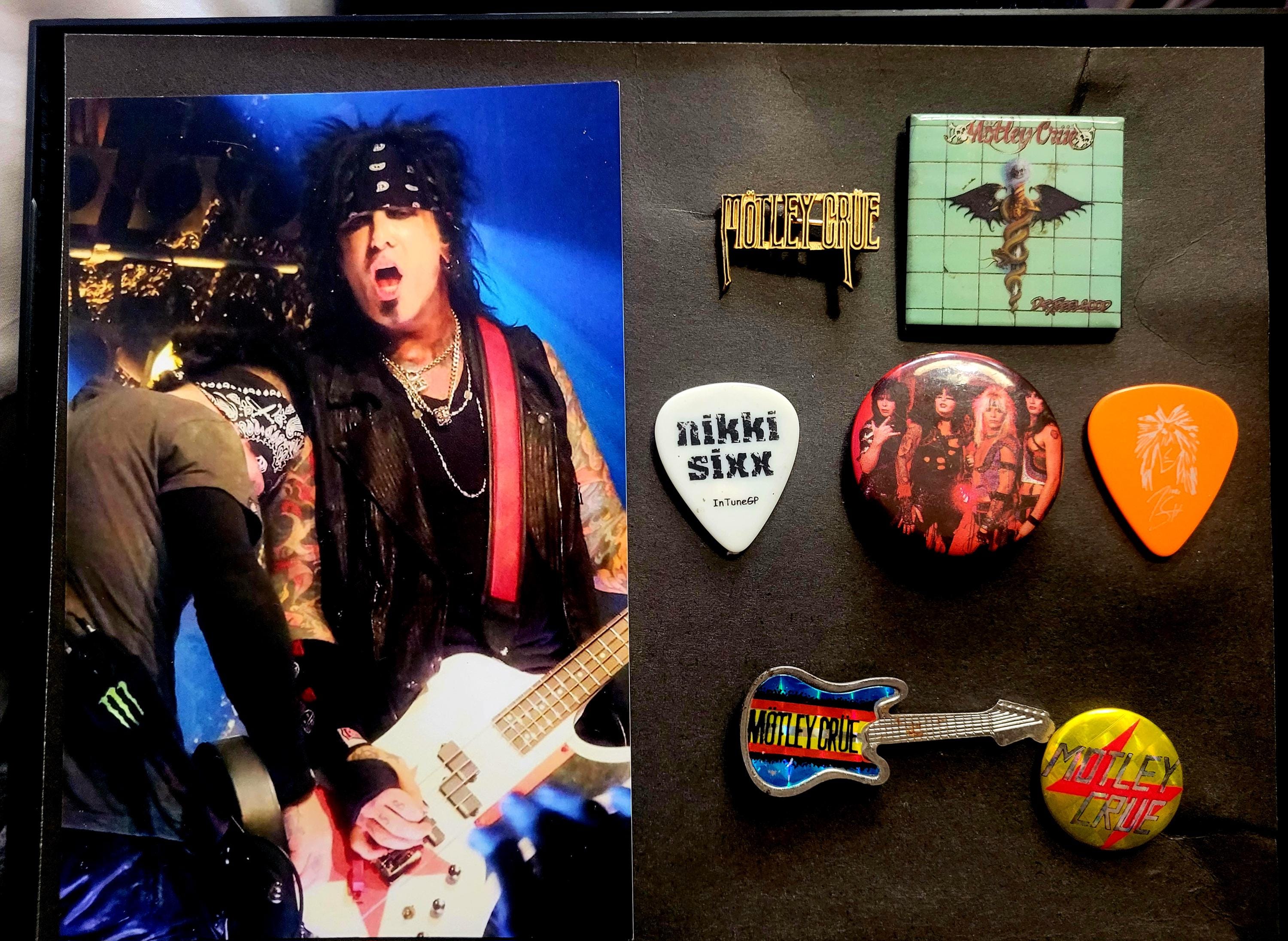Nikki Sixx AM Motley Crue Lot 2 Guitar Pick + Vintage Pin Badge Framed ...