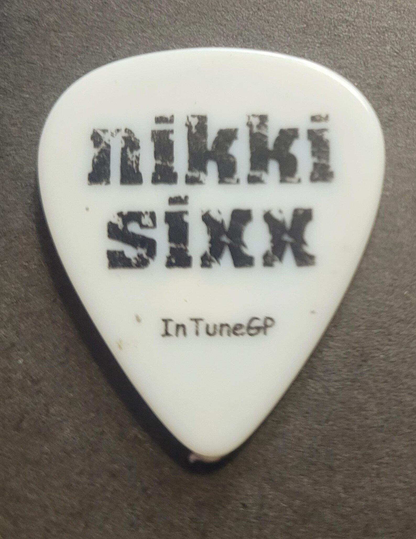 Nikki Sixx AM Motley Crue Lot 2 Guitar Pick + Vintage Pin Badge Framed ...