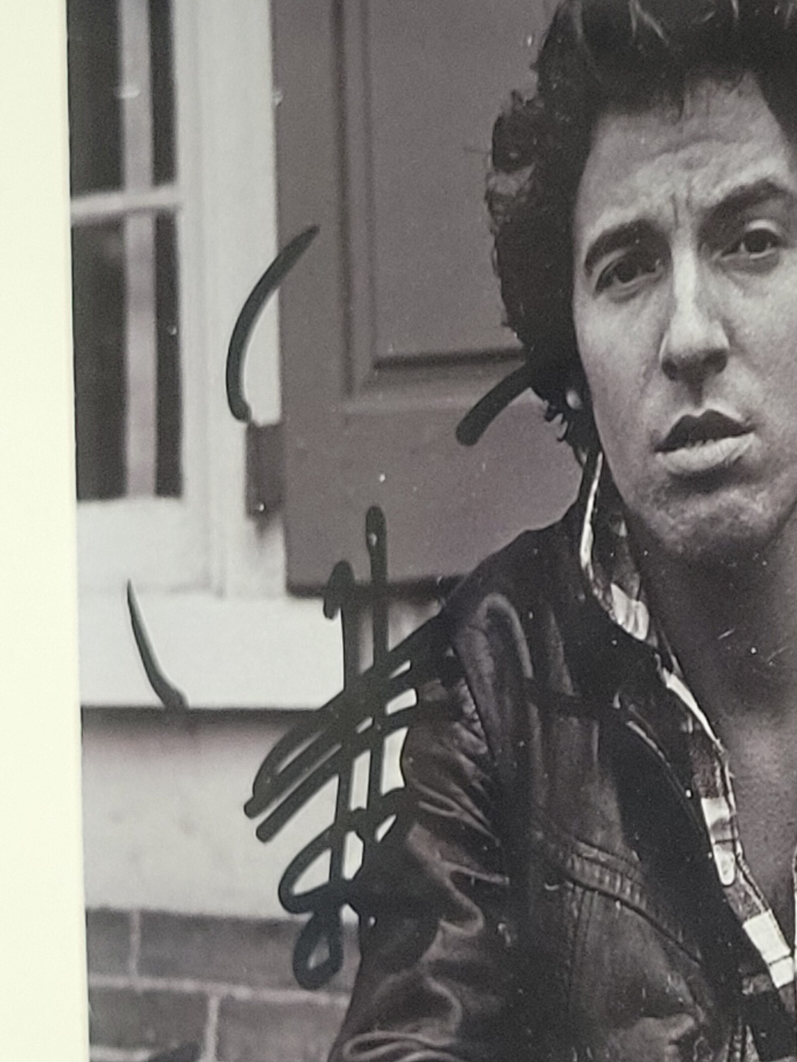 Bruce Springsteen Genuine Hand Signed Autographed Photo Display Guitar ...