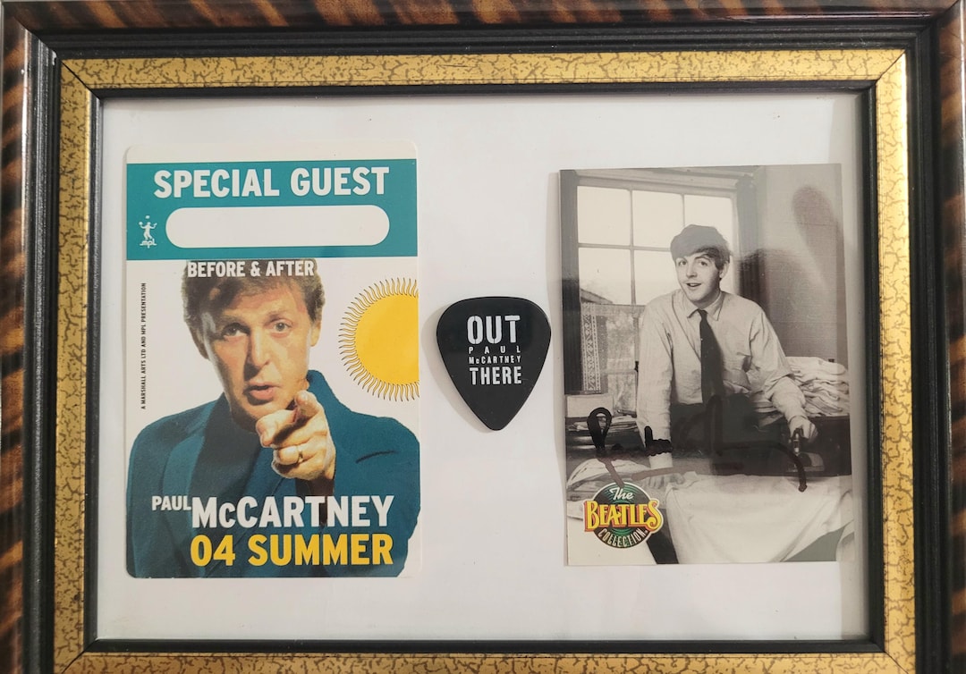 Paul Mccartney Beatles Genuine Signed Autographed Photo Card + Guitar ...