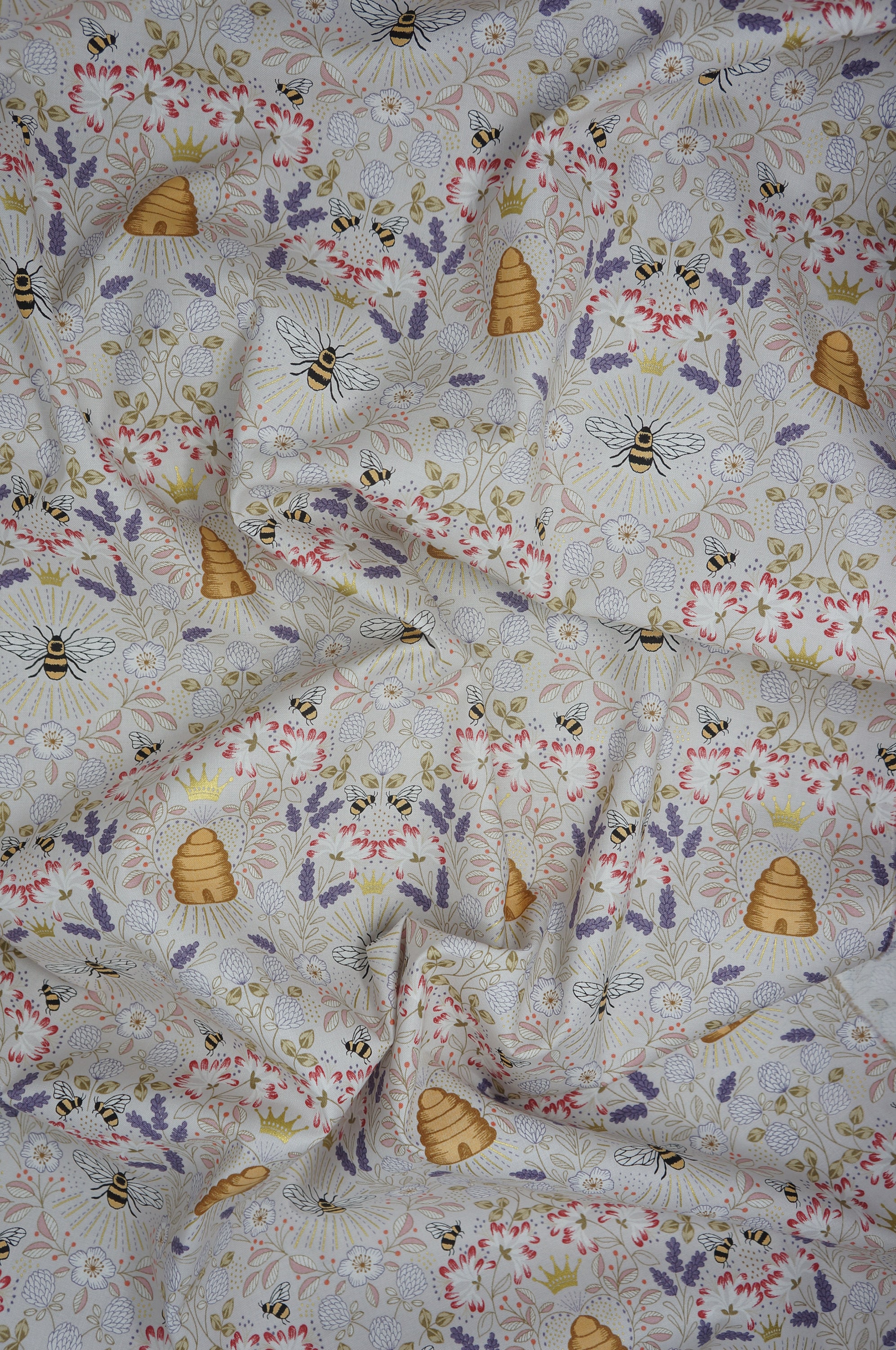 Honey Bee with Hive and Flowers Honey Bee by Lewis & Irene Quilting ...