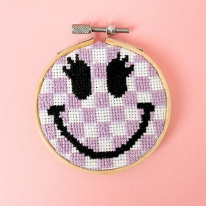 Cute Happy Smiley Face Cross Stitch Kit , Beginner Friendly, Easy ...