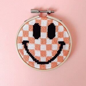 Cute Happy Smiley Face Cross Stitch Kit , Beginner Friendly, Easy ...
